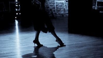 Basics of Argentine tango: leading the cross and the notorious 8-step ...